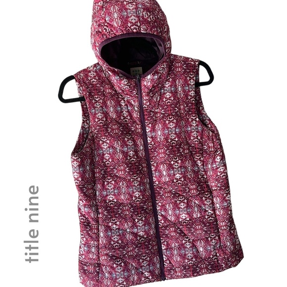 Title nine | Jackets & Coats | Title Nine Hooded Quilted Puffer Vest ...